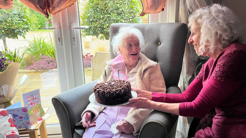 An age to celebrate: Kathleen turns 104! - Majesticare